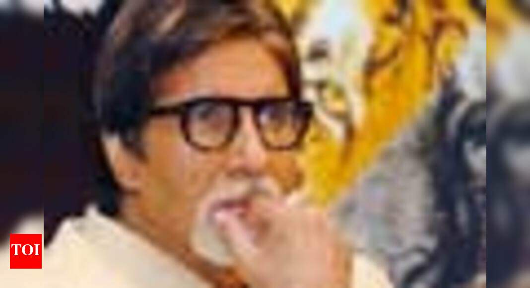 Amitabh throws a party | Hindi Movie News - Times of India
