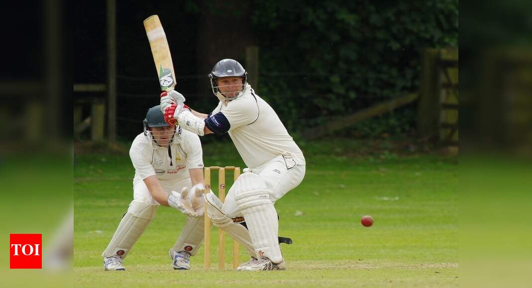 Robust cricket helmets to protect your head and face while playing ...