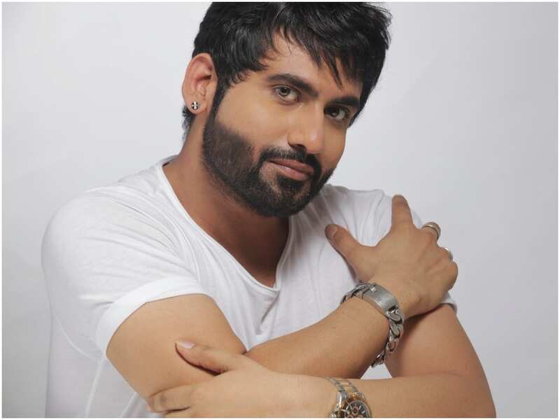 Harshit Saxena: Our friendship anthem belongs to the audience | Hindi ...