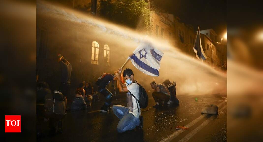 Coronavirus crisis sparks a young Israeli protest movement - Times of India