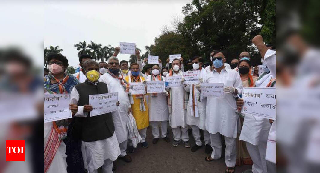 Rajasthan political crisis: Bihar Congress stages march to Raj Bhawan ...