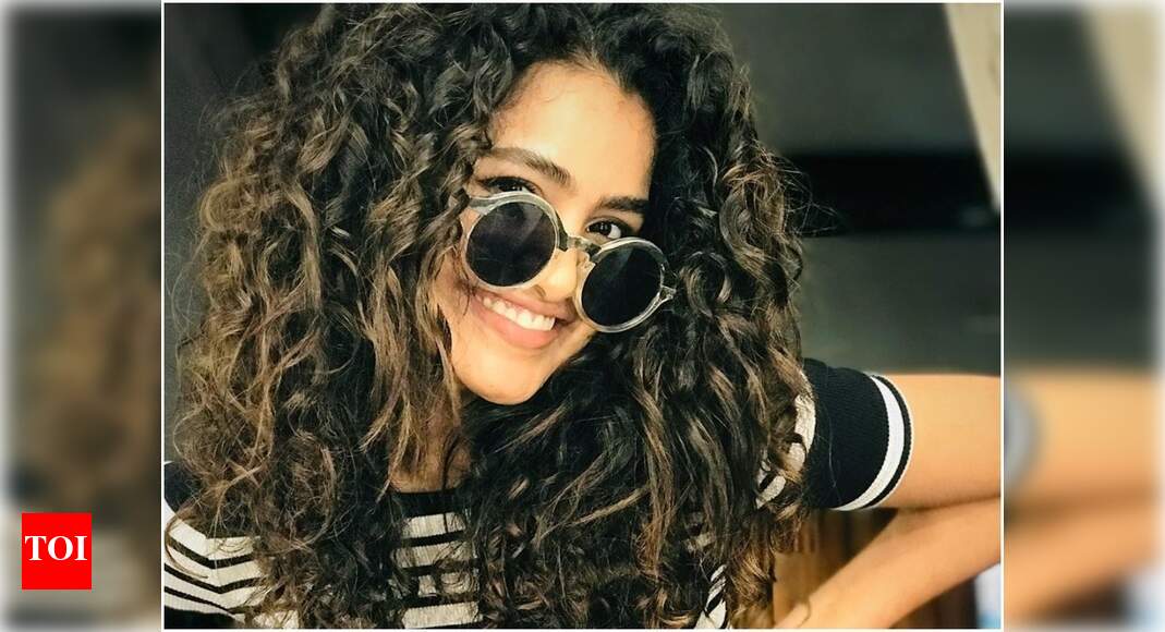 Watch: Anupama Parameswaran tries crooning the latest ‘Unnimaya’ song ...