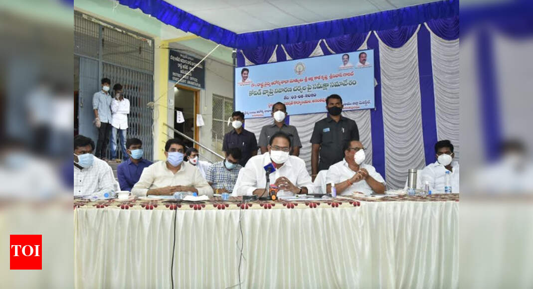Andhra Pradesh health minister reviews Covid-19 measures in Anantapur ...
