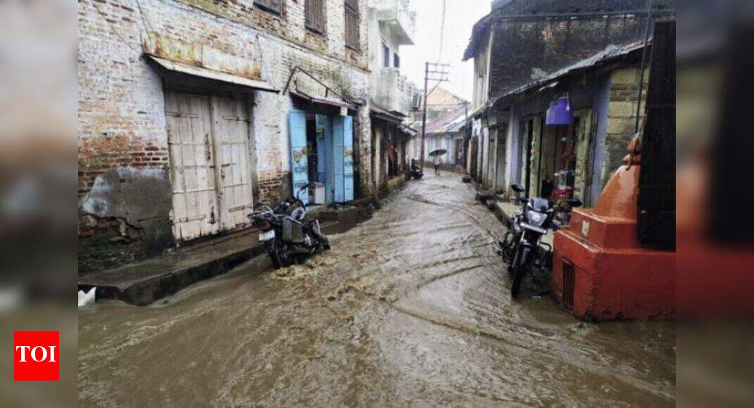 Bhanvad lashed by 130mm rain in 2 hours | Rajkot News - Times of India