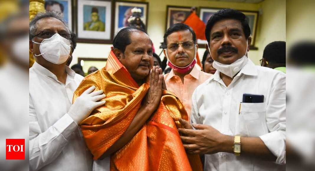 DMK rebel MLA Ku Ka Selvam appeals to party functionaries to join BJP ...