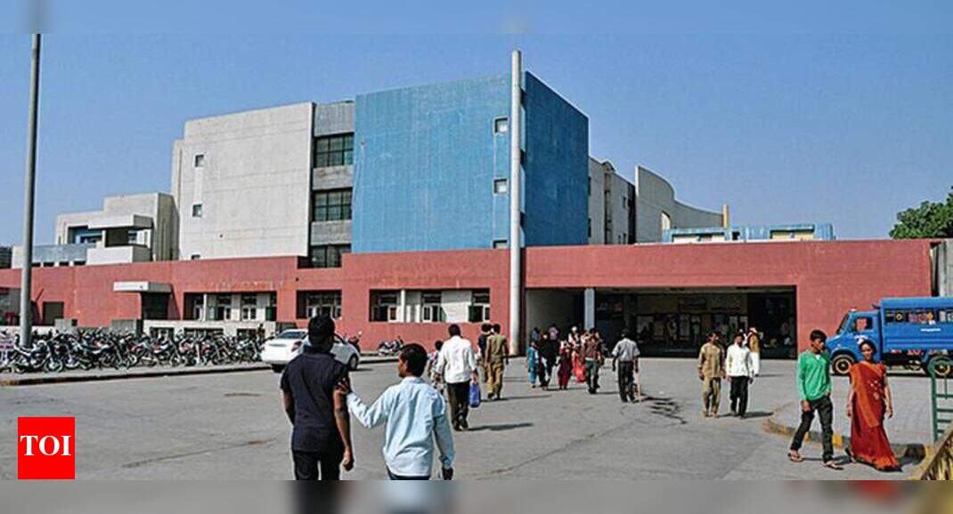 Over 140 beat nCov, return to SMIMER | Surat News - Times of India