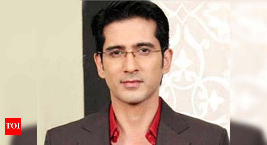 Actor Samir Sharma found hanging in flat - Times of India