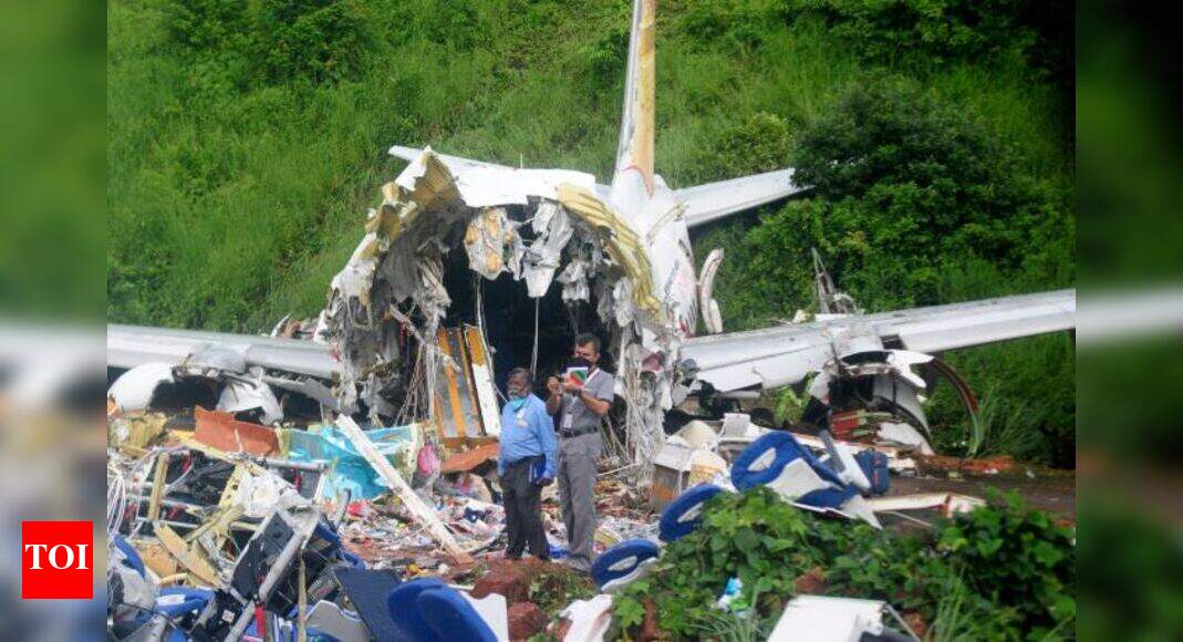 Kozhikode crash: Digital flight data recorder, cockpit voice recorder ...
