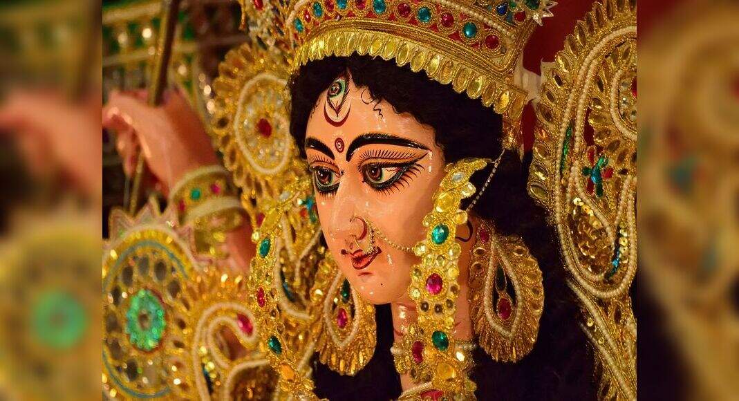 Kolkata to offer drive-in Durga Puja experience to battle COVID ...