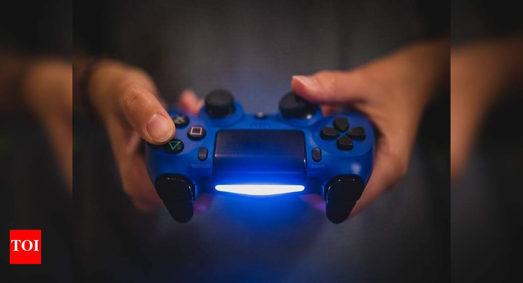 Modern PS4 controllers for gaming lovers; wireless and wired - Times of ...