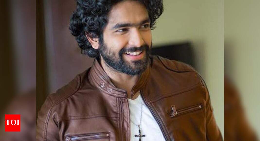 Siddharth Menon's single #JaagoHindustani is dedicated to essential ...