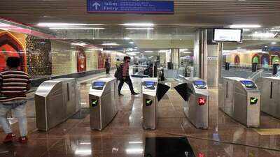 Delhi Metro introduces facility for auto top-up in smart cards at AFC ...