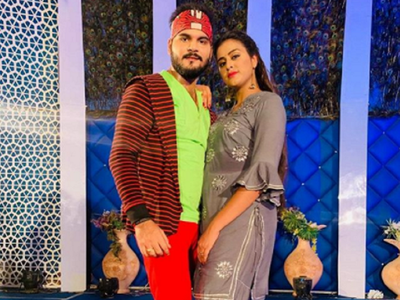 Arvind Akela Kallu and Yamini Singh join hands for a special song | Bhojpuri Movie News - Times ...