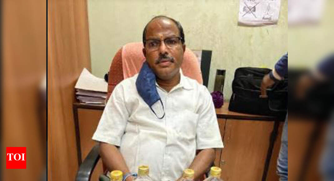 Telangana ACB arrests official for graft in Ranga Reddy district | Hyderabad News - Times of India