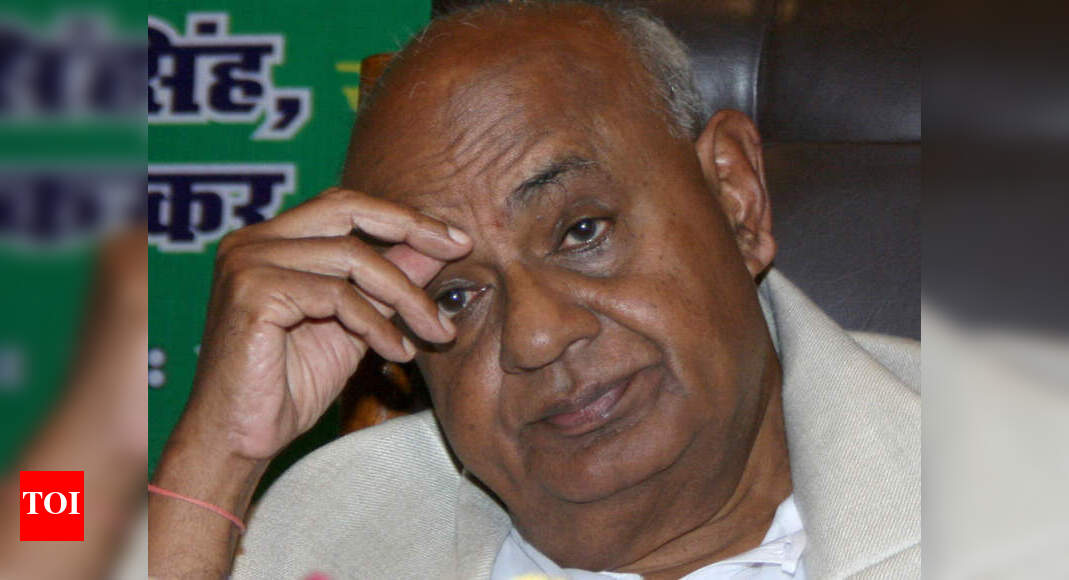 Despite pandemic, HD Deve Gowda going strong at 87 | Bengaluru News ...