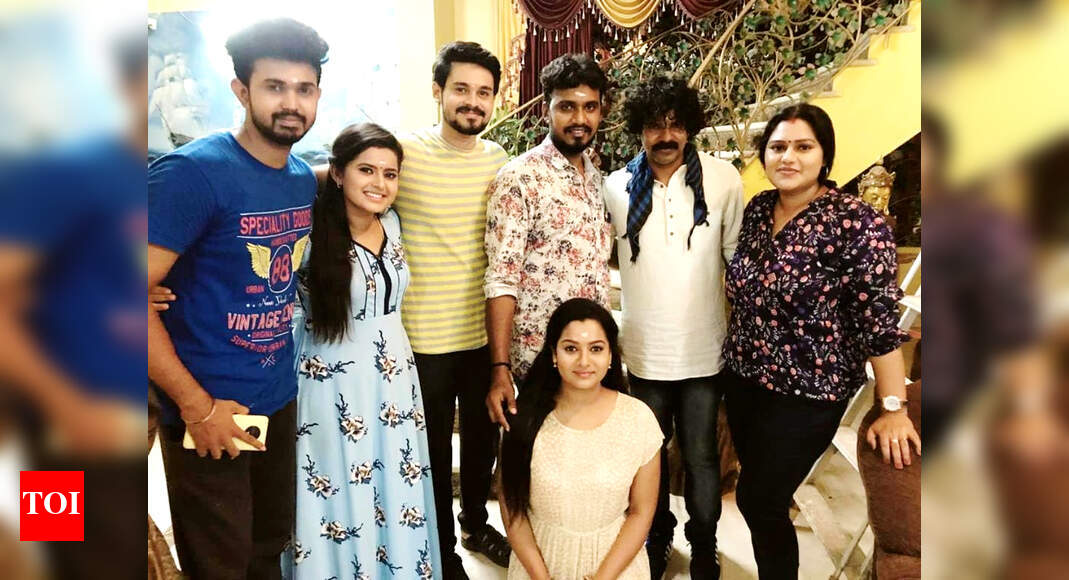 ‘Oviya’ to go off air; actors Surendar Shanmugam and Harshala Honey ...