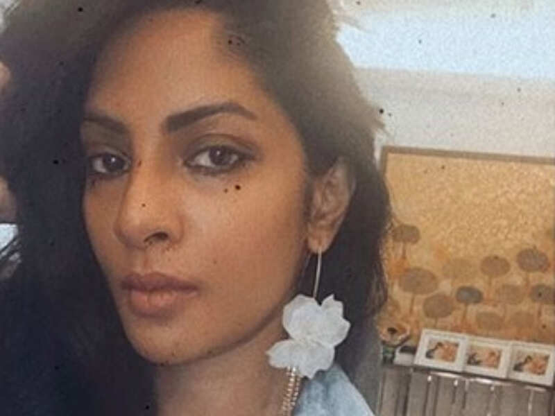 Sriya Reddy surprises us with her throwback pictures | Tamil Movie News ...