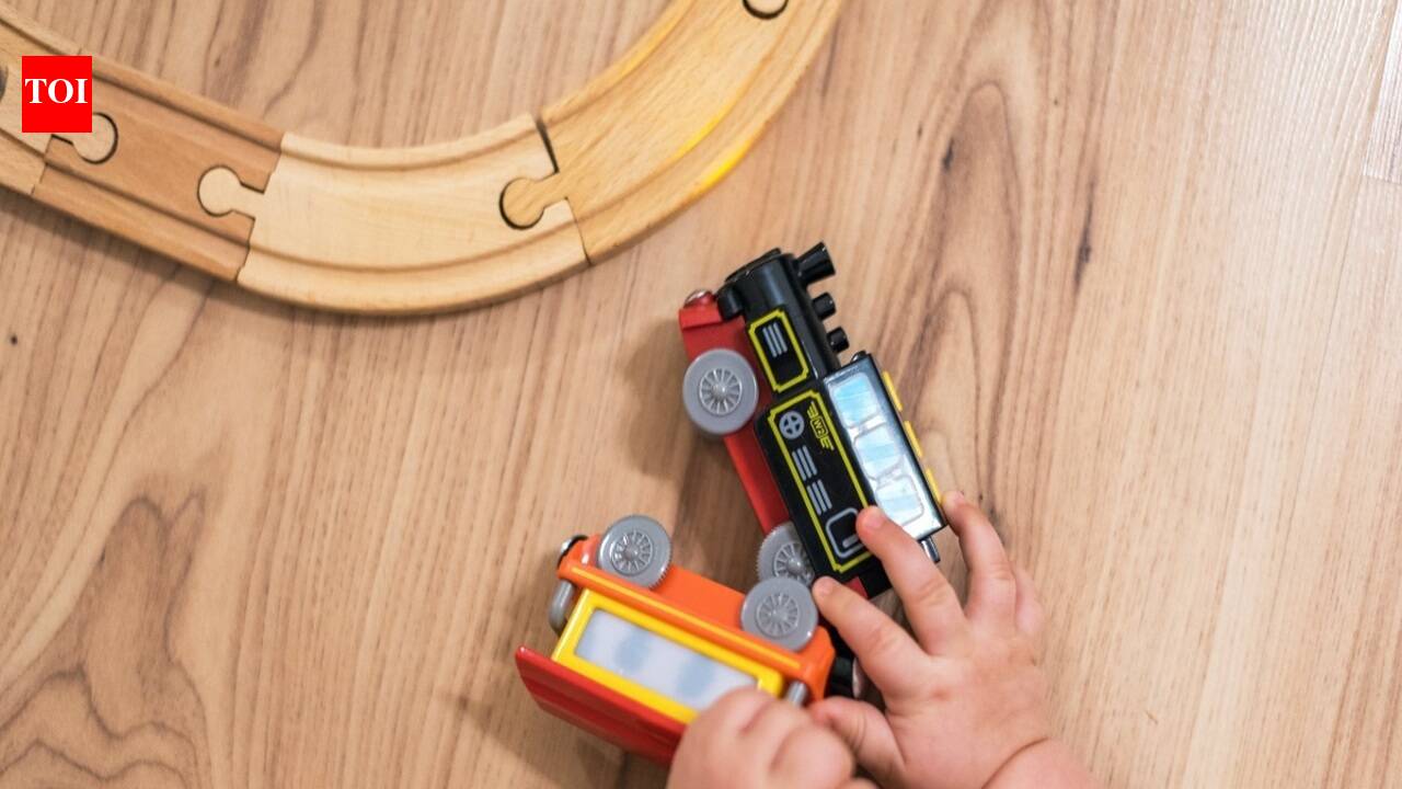 Train Toys for Kids: Bring toy train for your kid and bring a smile on ...