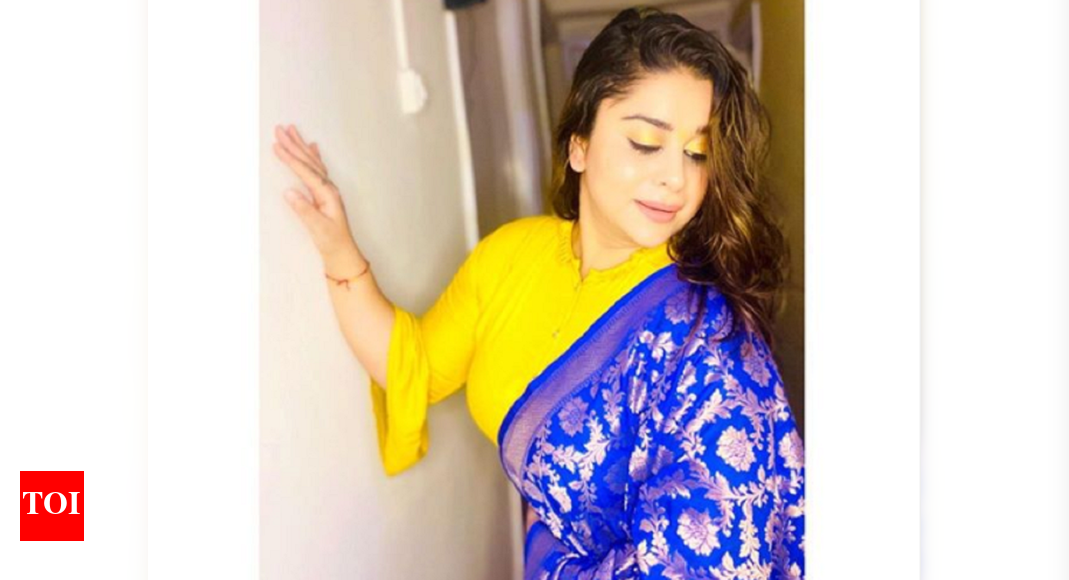 Anara Gupta looks drop-dead gorgeous in her traditional attire ...