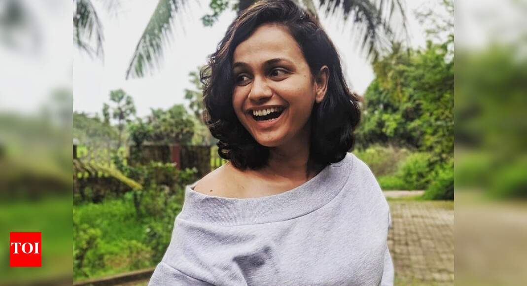 Sheetal Shetty gives a glimpse into the post production of her film, Window Seat | Kannada Movie ...