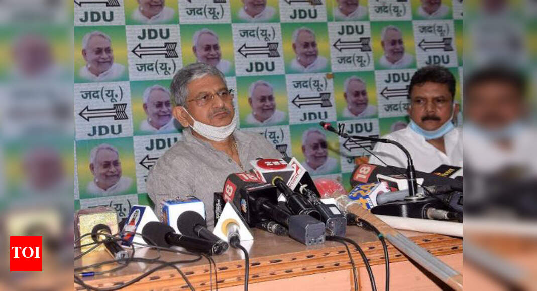 Sunil Kumar: Former Bihar DGP Sunil Kumar joins Nitish Kumar's party ...
