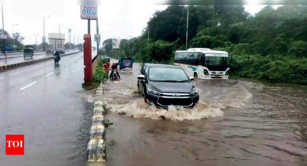 Barodians wake up to rain fury | Vadodara News - Times of India