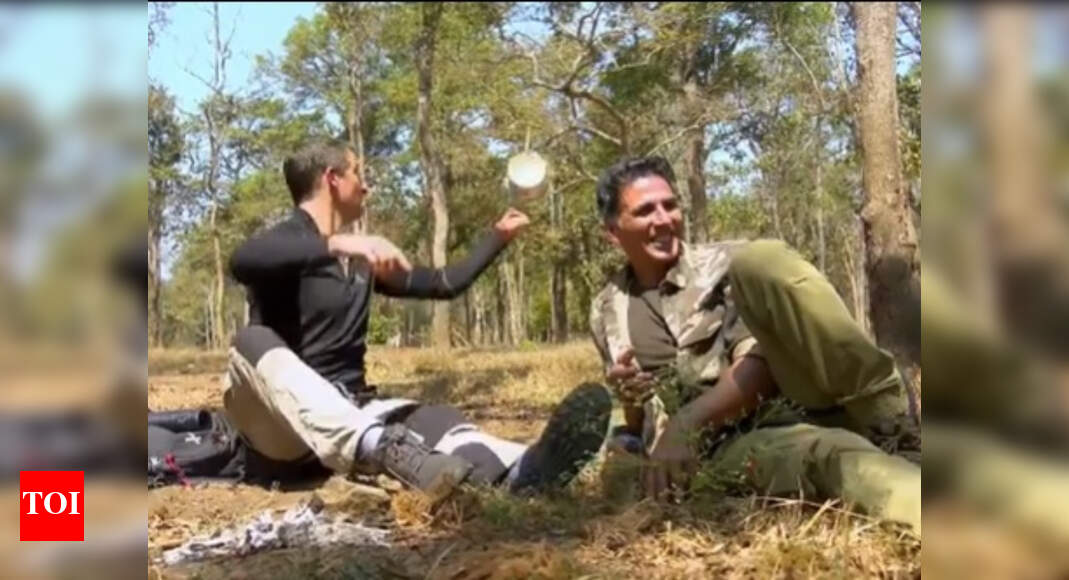 Akshay Kumar is served elephant's poop tea in the new video of Into The ...