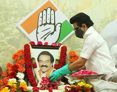 Stalin visits TNCC headquarters, pays floral tributes to H ...