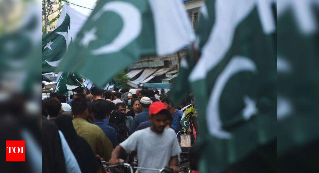 Coronavirus in Pakistan: Pakistan registers 300 more coronavirus cases ...