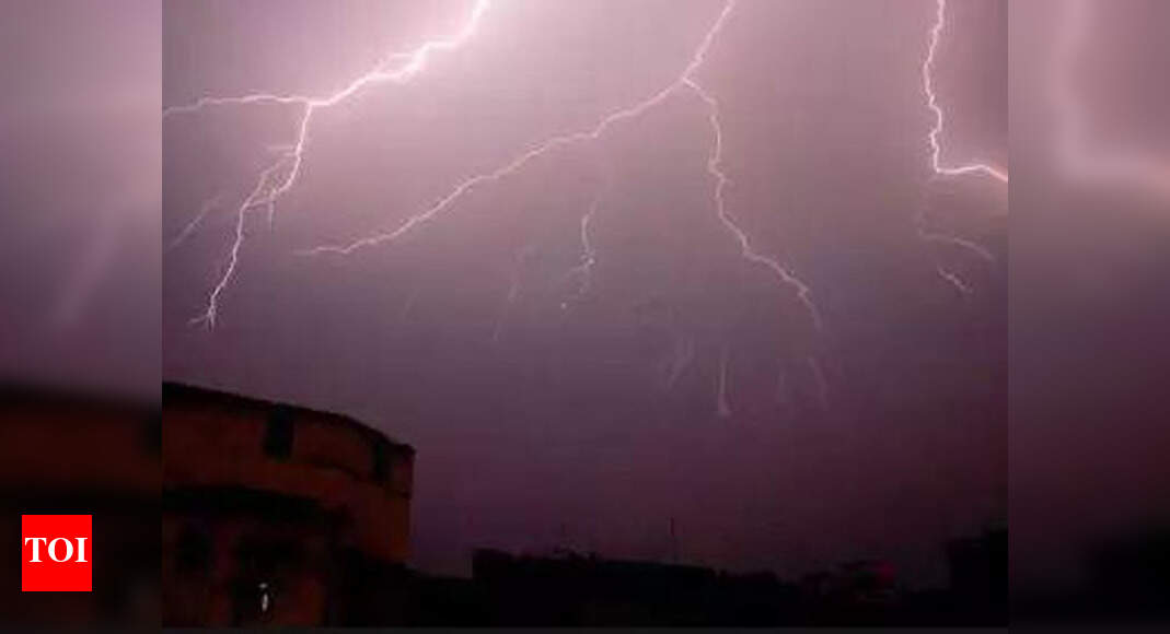 Odisha News: Lightning kills 6 people in Odisha | Bhubaneswar News ...