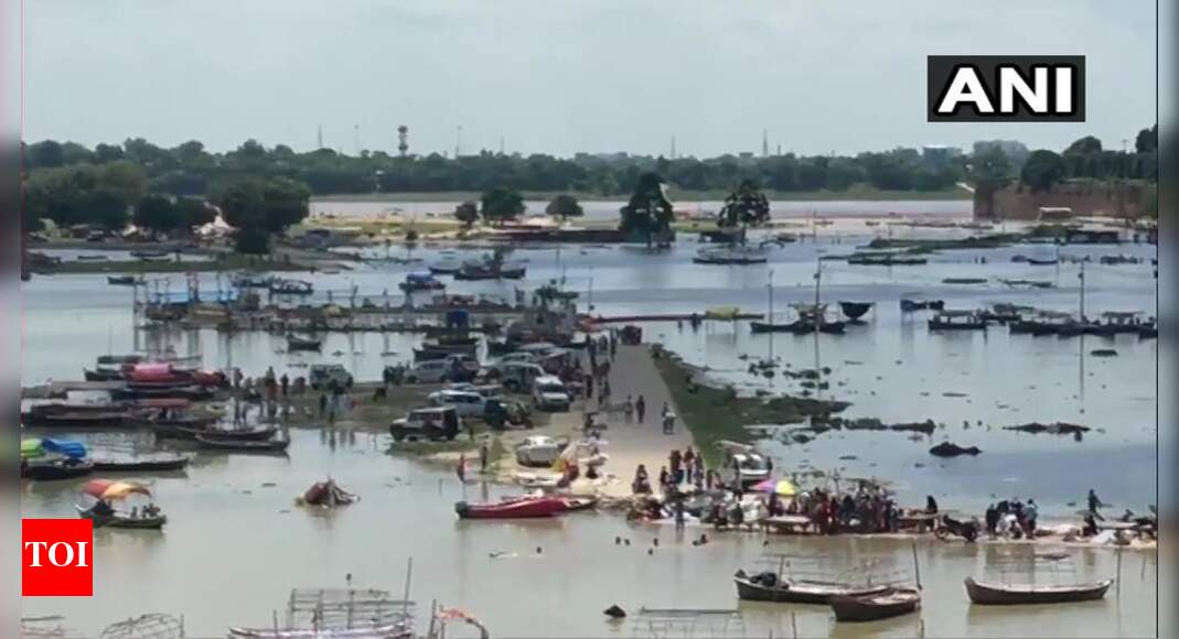 UP floods: 644 villages affected in 16 districts | Lucknow News - Times ...