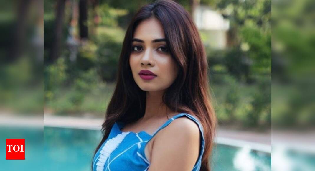 Did You Know Dimple Biscuitwala learned music when she was just 8-year ...