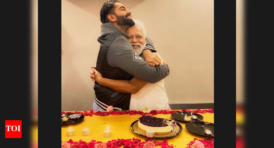 Parmish Verma shares sweet posts on his father’s birthday | Punjabi ...