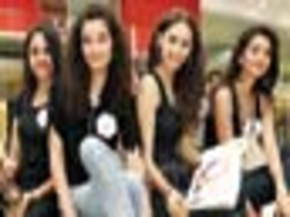 PFMI 2011 finalists walk in style!