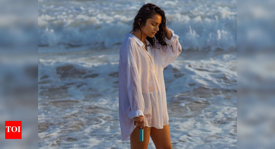 Singer Pragathi reacts to alcohol addiction rumours | Tamil Movie News ...