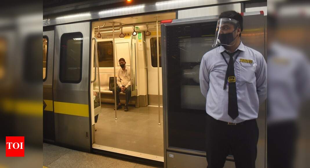 Delhi Metro News Live: Deserted platforms, closed eateries as DMRC ...