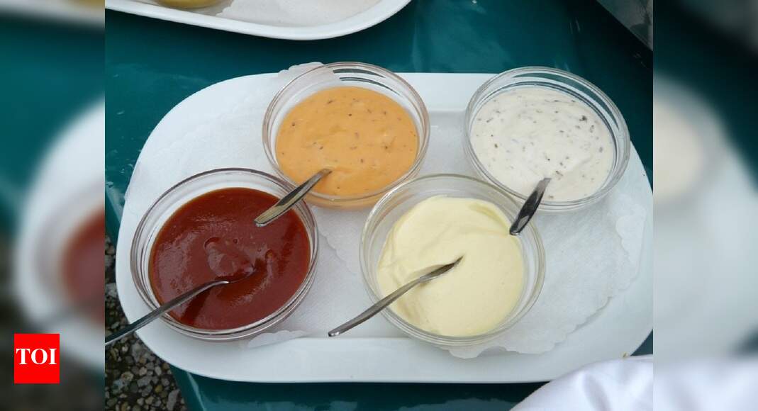 Popular eggless mayonnaise packs for a creamy flavour in snacks - Times ...