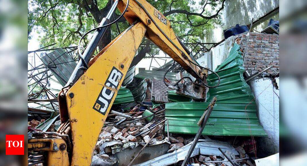House constructed by Atiq on nazul land razed | Prayagraj News - Times ...