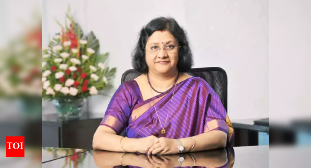 Arundhati Bhattacharya: Salesforce India new biz proportion up in H1 ...