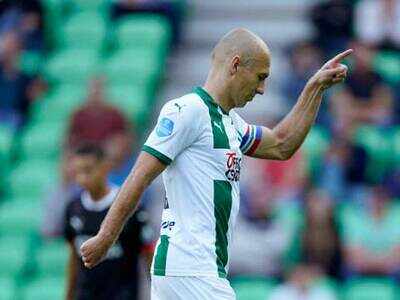 Arjen Robben comeback ends in early injury | Football News - Times of India