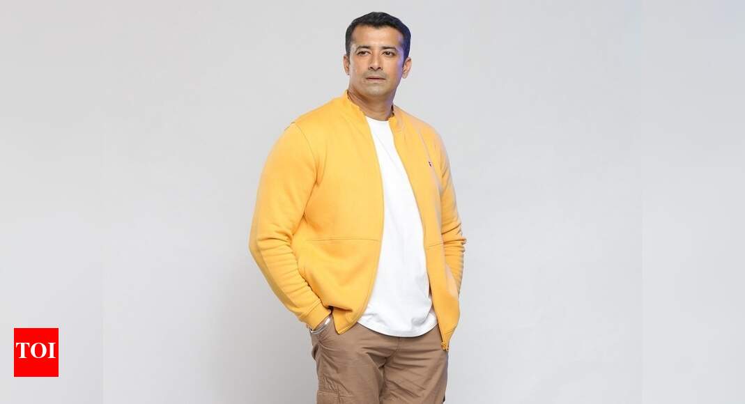 Actor Rishi Kaushik turns a year older - Times of India
