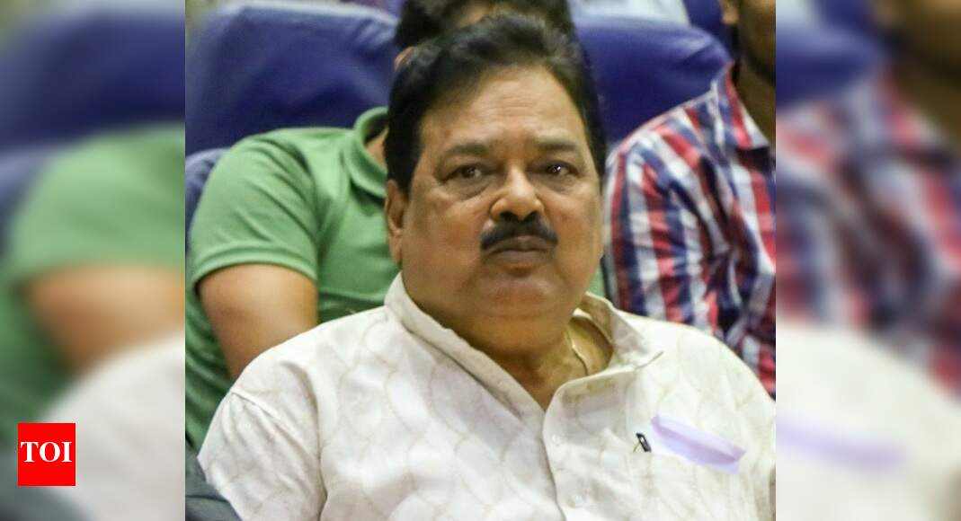 AJit Das given guard of honour | Events Movie News - Times of India