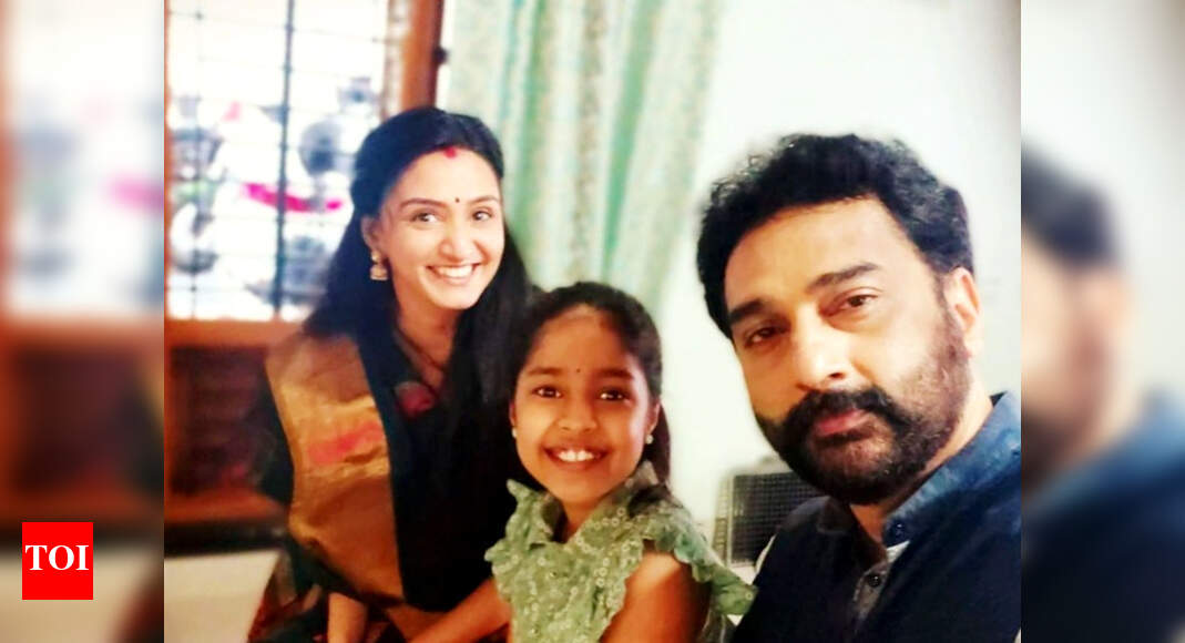 Daily soap Mouna Raagam to go off-air soon; Baby Krithika turns ...