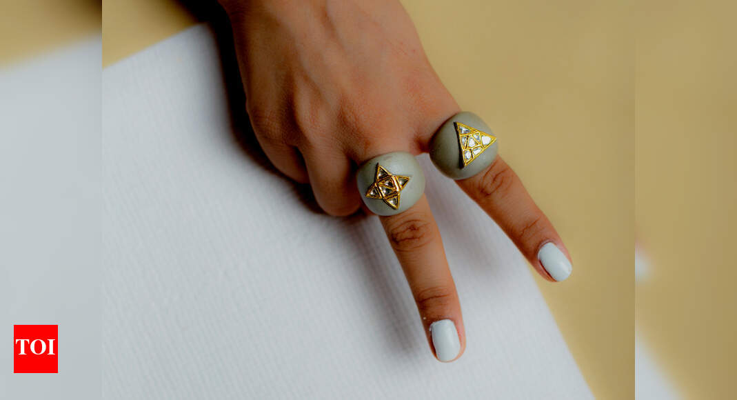 Micro-Polki: The new age twist to the timeless beauty of Polkis - Times ...