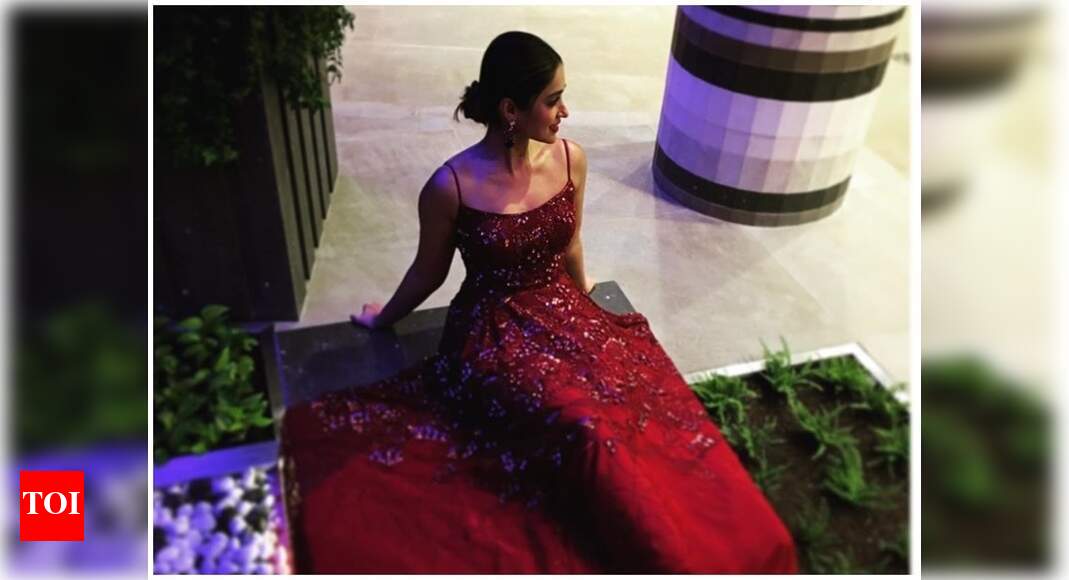 Ileana Dcruz Sets The Internet On Fire With Her Stunning Picture In A Ravishing Red Dress
