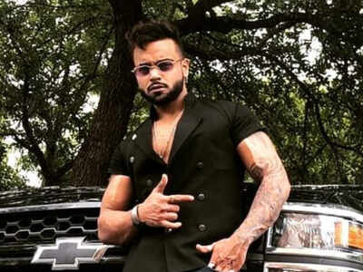 Exclusive - 'Saturday Saturday' and 'Kala Chashma' songs fame singer ...