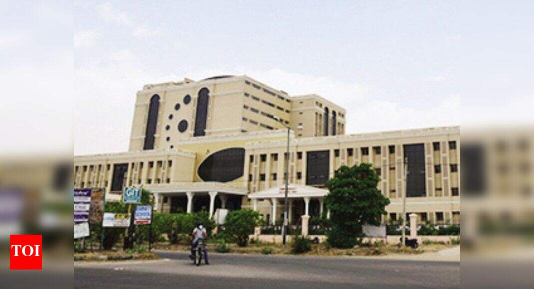 Jaipur: SMS specialists to treat Covid patients for comorbidities ...