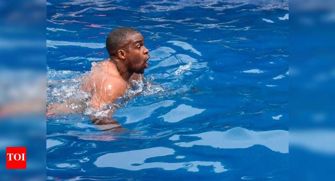 Twenty years after his Olympic splash, Eric the Eel looks back | More ...