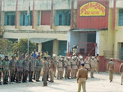 Bihar: Jails getting overcrowded amid pandemic | Patna News - Times of ...