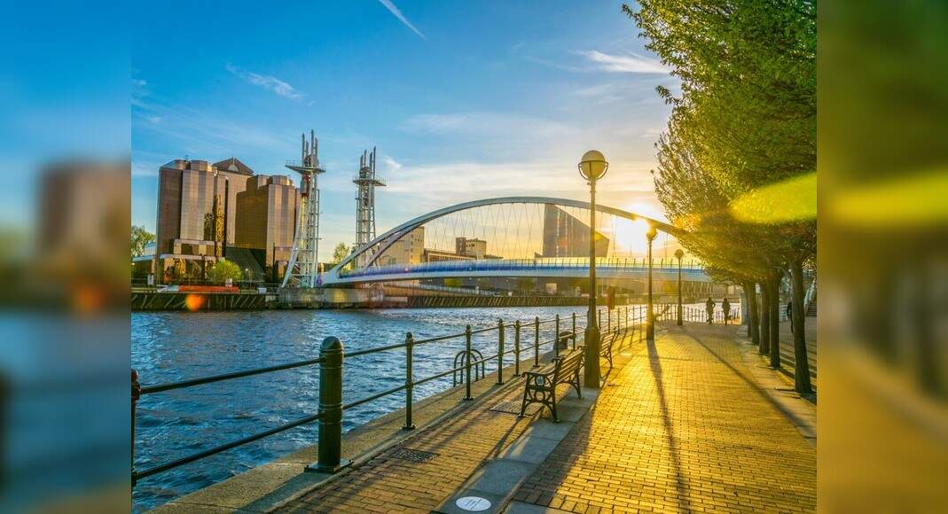 Travelling in Manchester and its neighbourhoods | TimesTravel